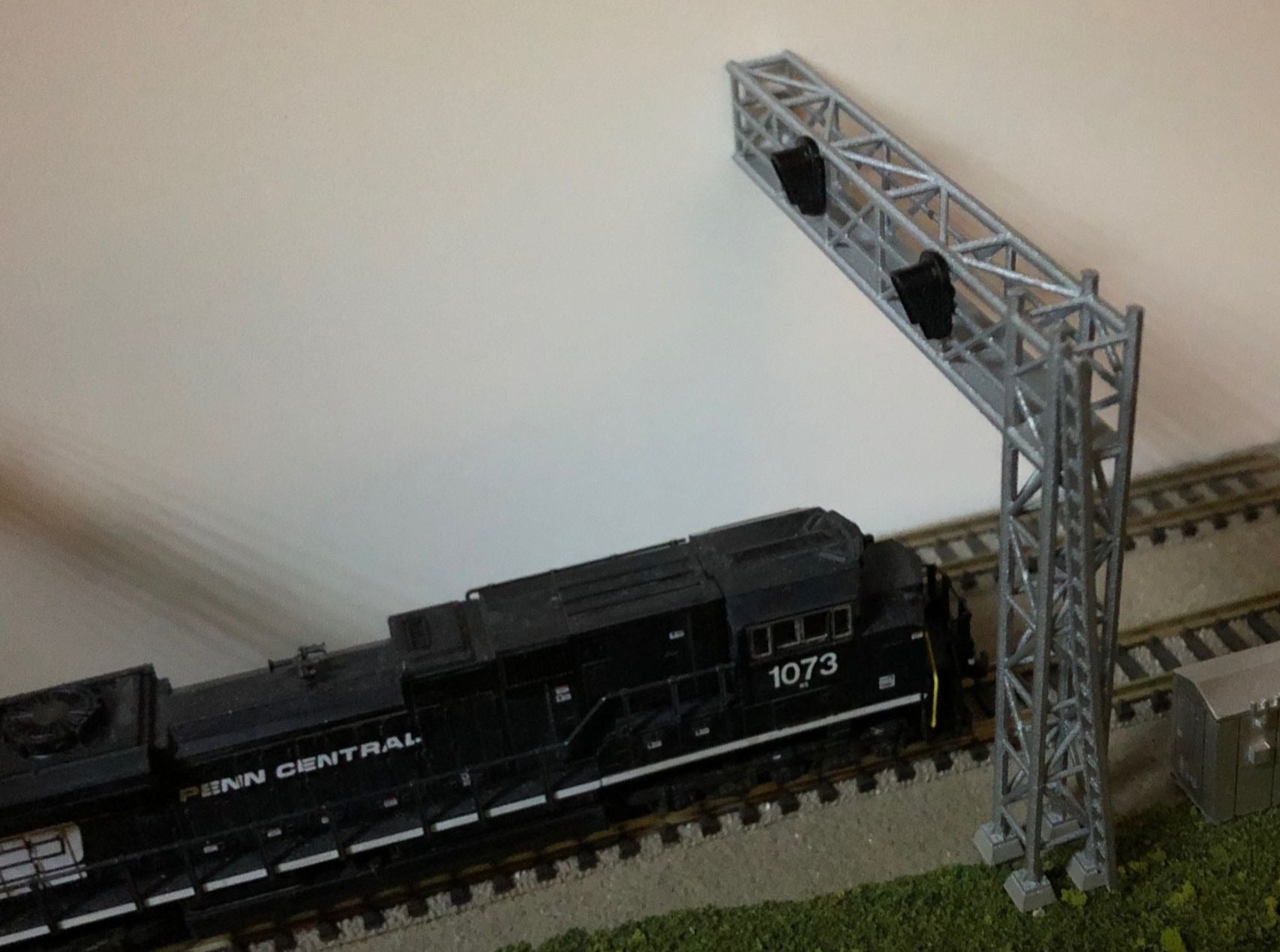 N Scale Signals + Gantries – Ngineer